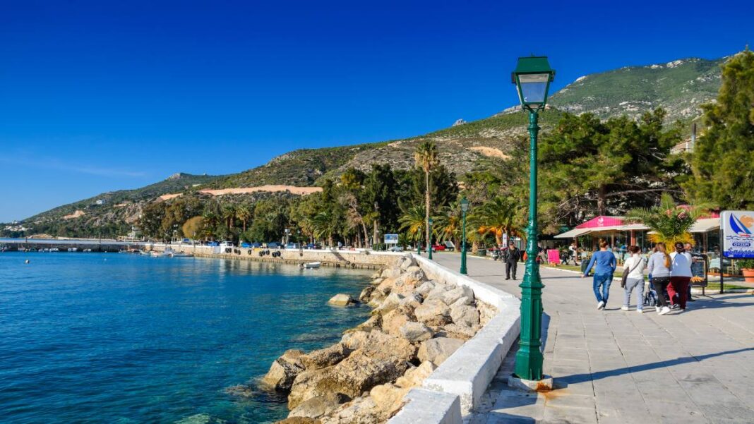 4+1 μονοήμερες εκδρομές δίπλα στην Αθήνα με ευκαιρία την Πρωτομαγιά ...